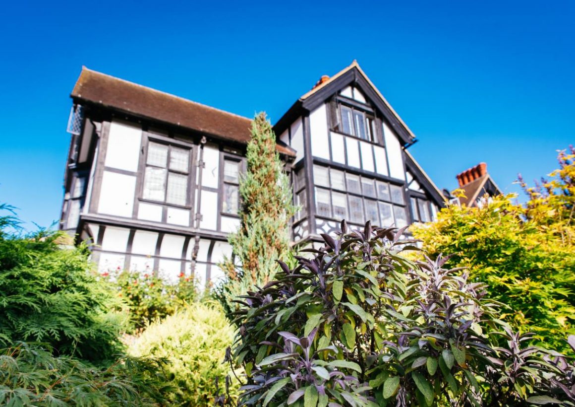 History of the Manor – Bhaktivedanta Manor – Hare Krishna Temple Watford